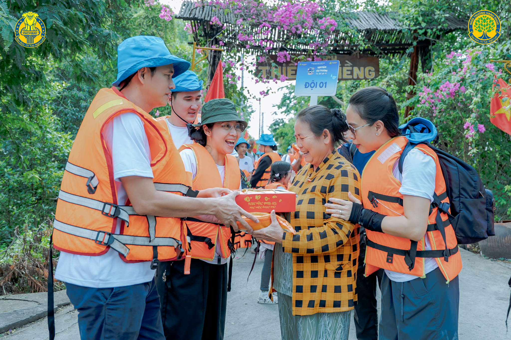 NHỮNG HẠT MẦM TỬ TẾ ĐƯỢC GIEO TỪ HÀNH TRÌNH FAMILY BONDING - Pathway ...